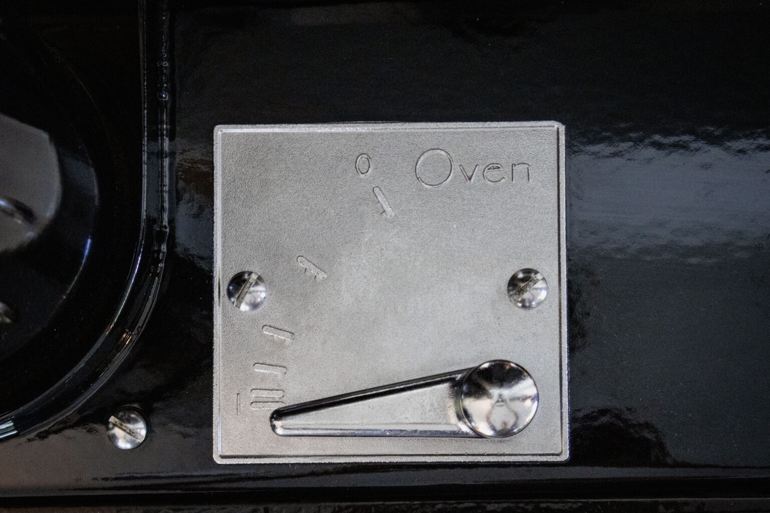 The Little Range - Multi-fuel cast iron cook stove - Salamander Stoves