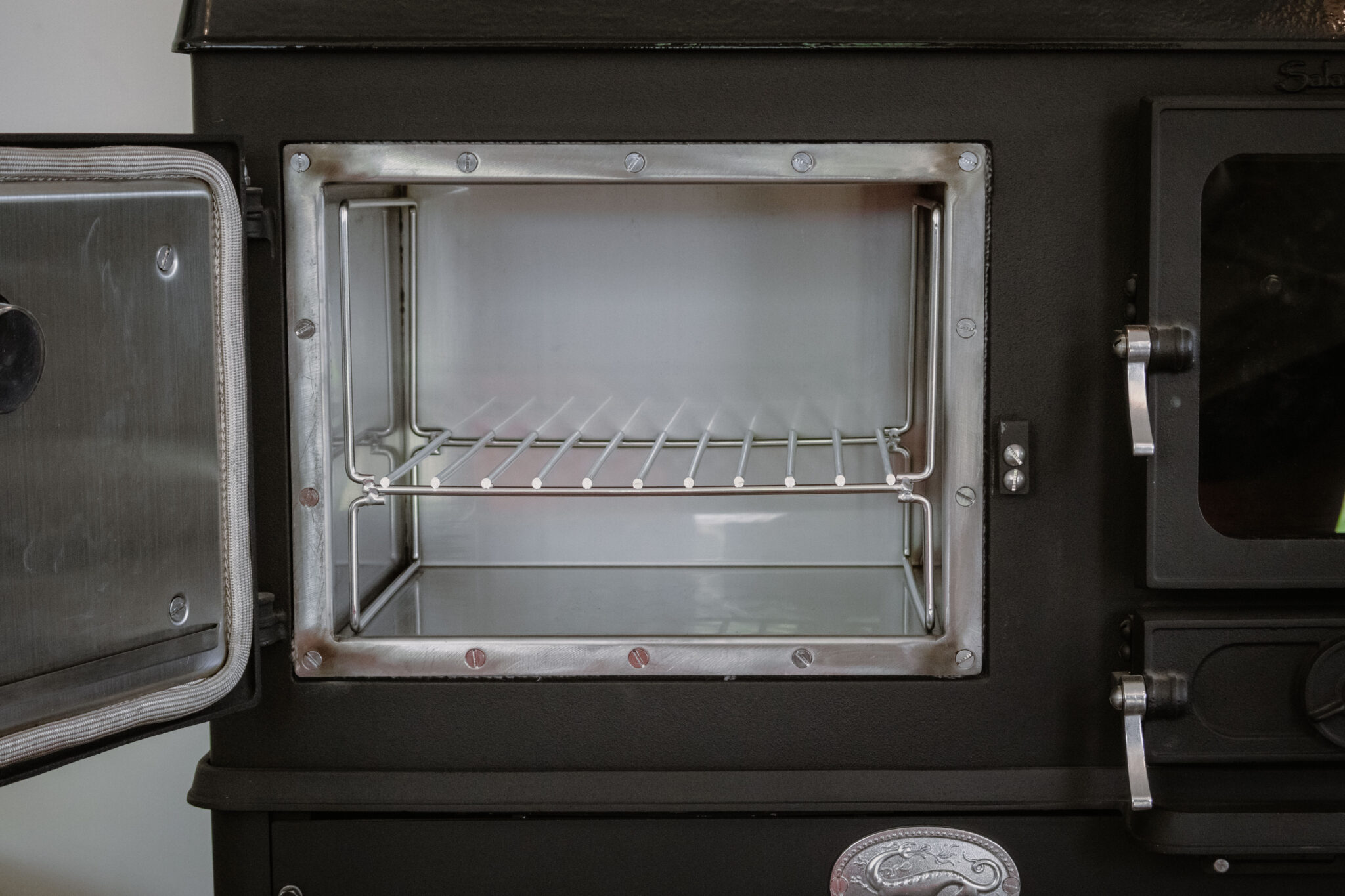 The Little Range - Multi-fuel cast iron cook stove - Salamander Stoves